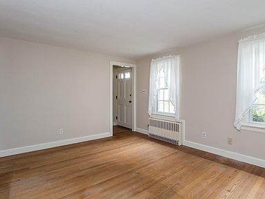 270 Cambria St, Springfield, MA 01118 | Zillow