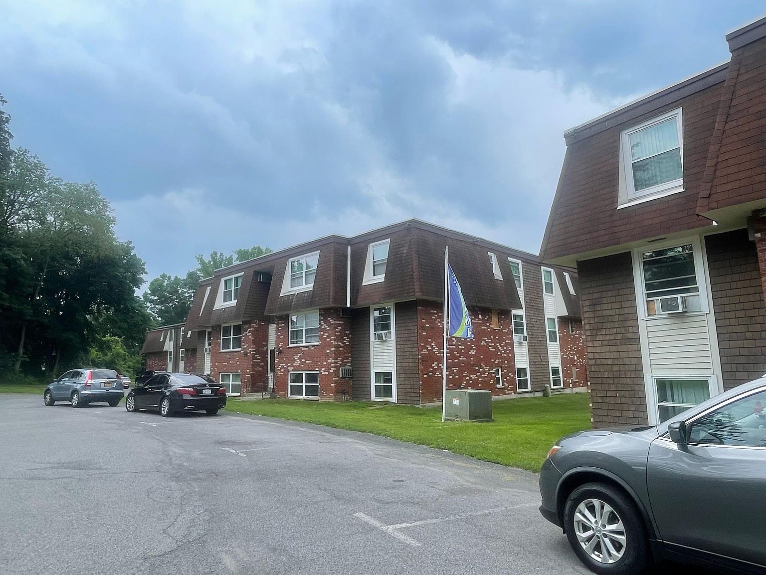 221 Stowe Ave APT 1, Troy, NY 12180 | Zillow