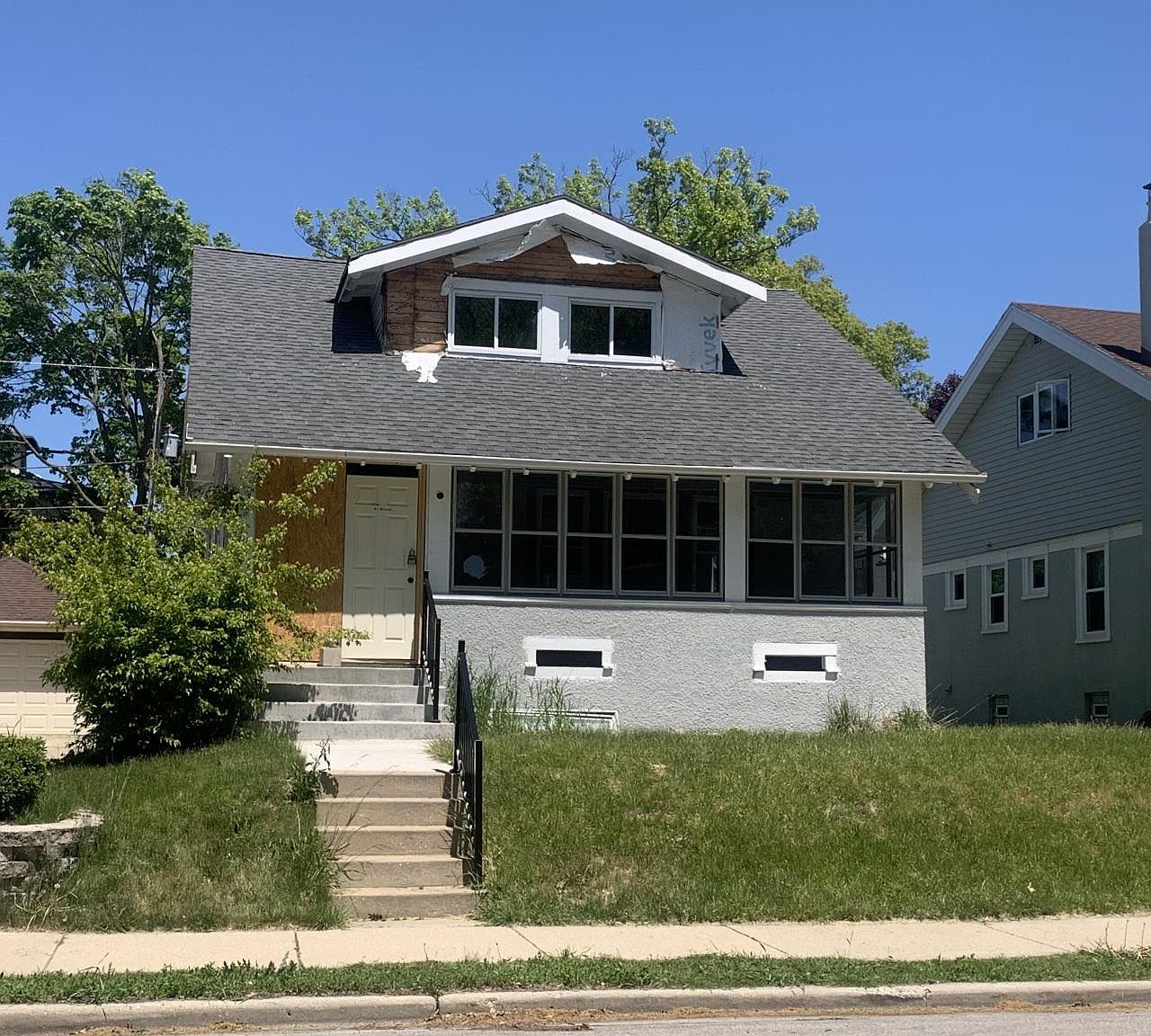 3026 South Superior Street Milwaukee Wi 53207 Zillow