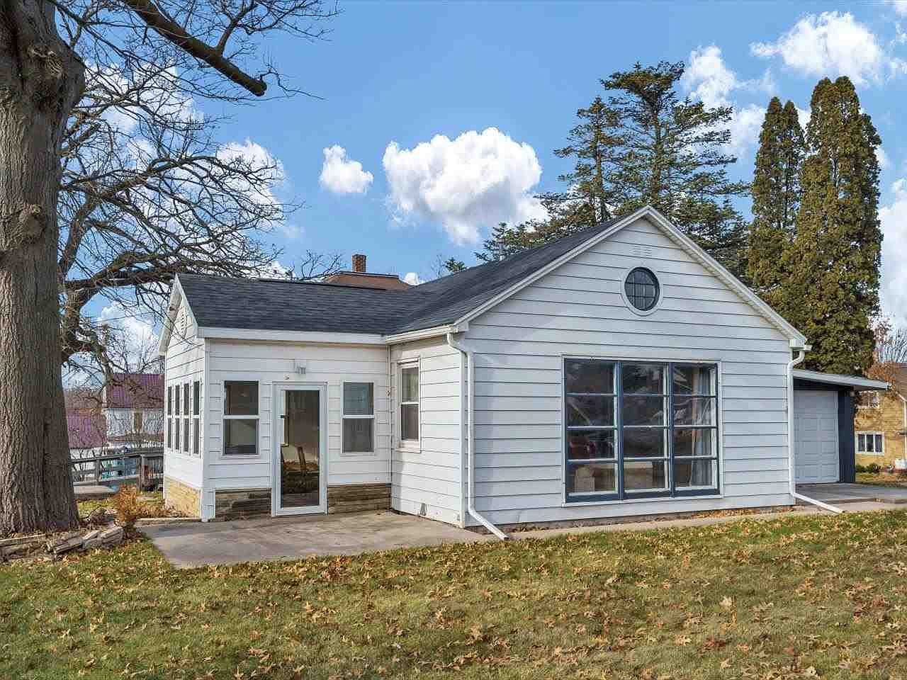 100 S Linden Ave, Garrison, IA 52229 | Zillow