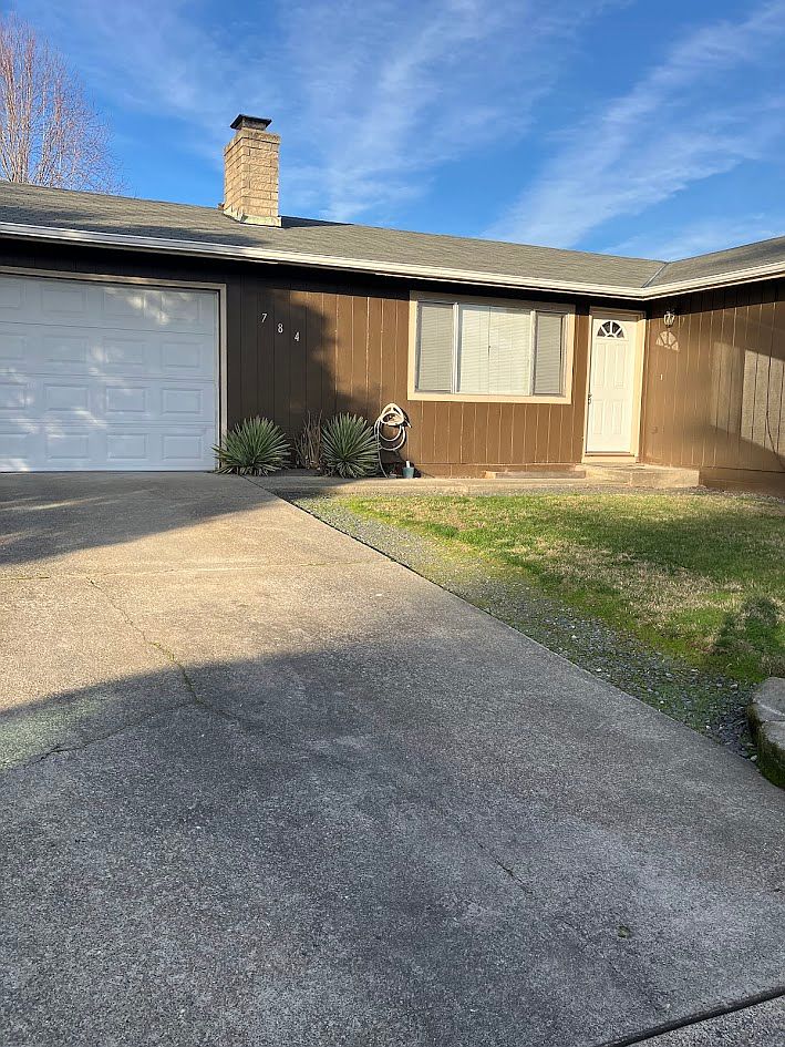 784 NW Carol Dr #1, Grants Pass, OR 97526 | Zillow