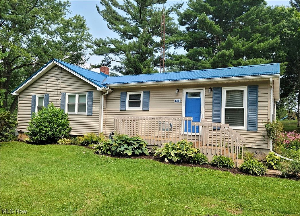 4202 Mapleton St SE, Canton, OH 44707 | Zillow