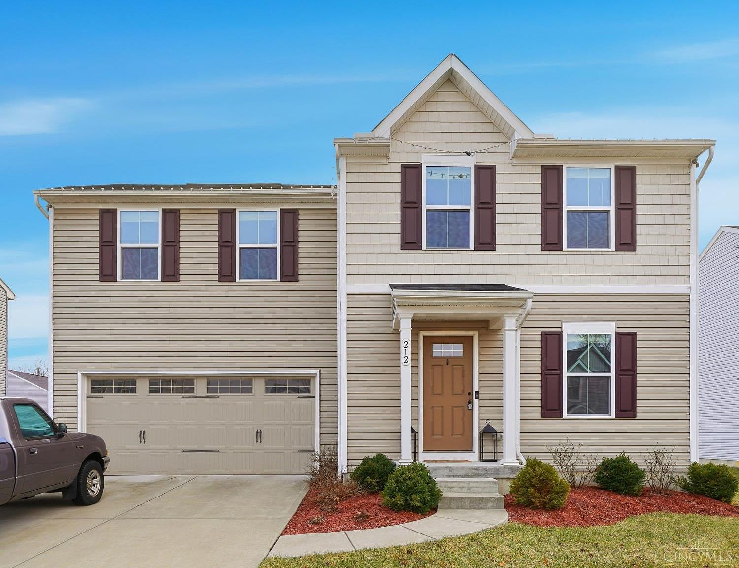 212 Wooded Ridge Dr, Amelia, OH 45102 | Zillow