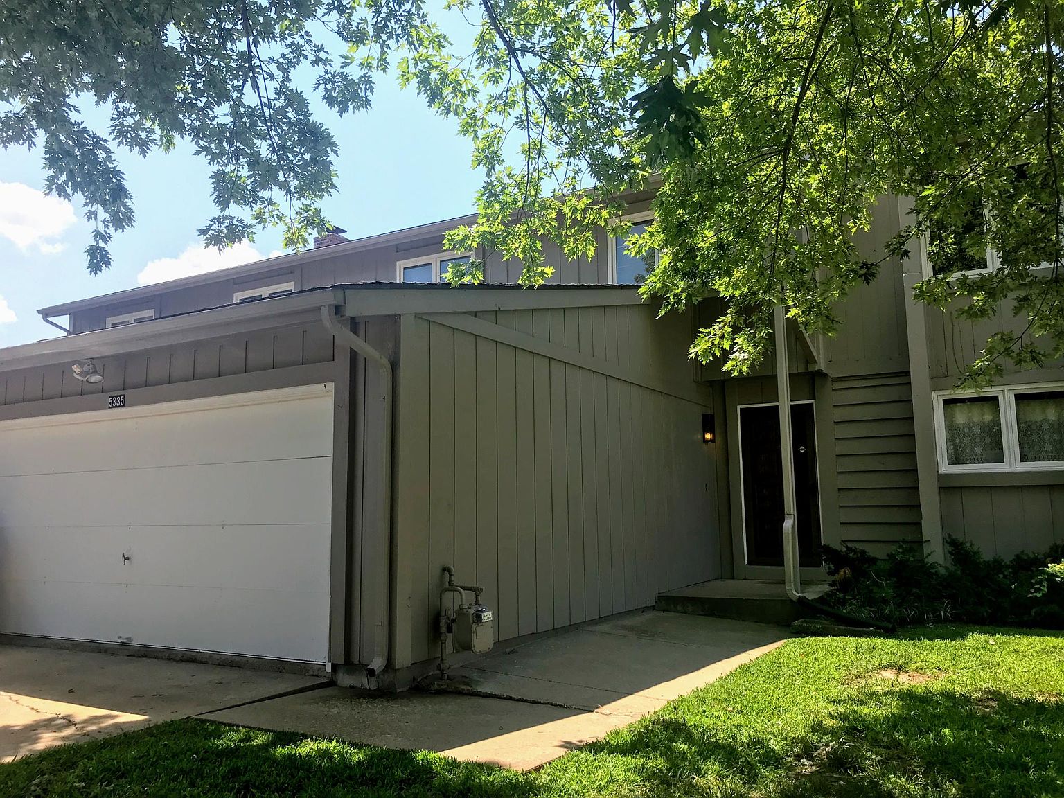 5335 SW Chelsea Ct, Topeka, KS 66604 | Zillow