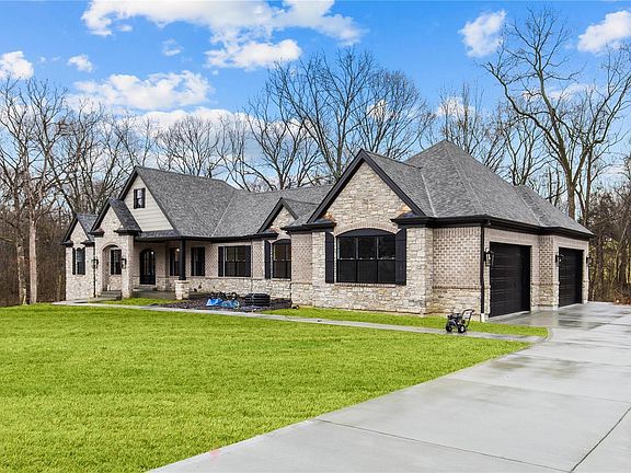 1 Elaine Auden Holw, Wentzville, MO 63385 | MLS #23062530 | Zillow