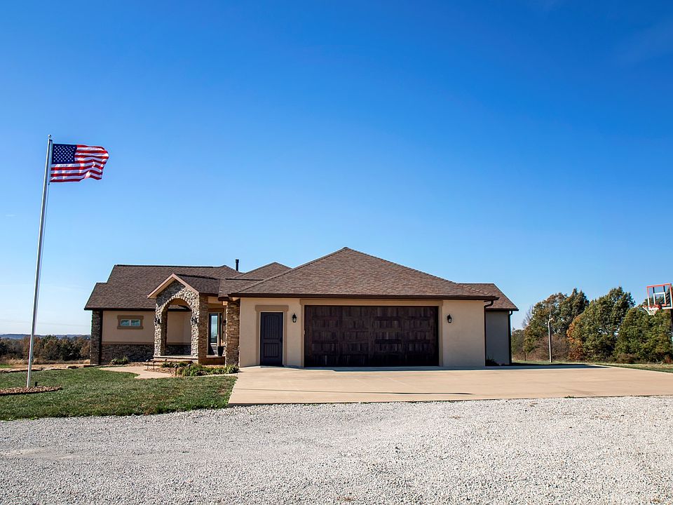 12502 Liv #224, Chillicothe, MO 64601 | MLS #24219-11564 | Zillow