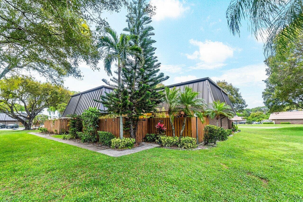 3606 Silver Lace Ln APT 39, Boynton Beach, FL 33436 | MLS #RX-10975590 ...