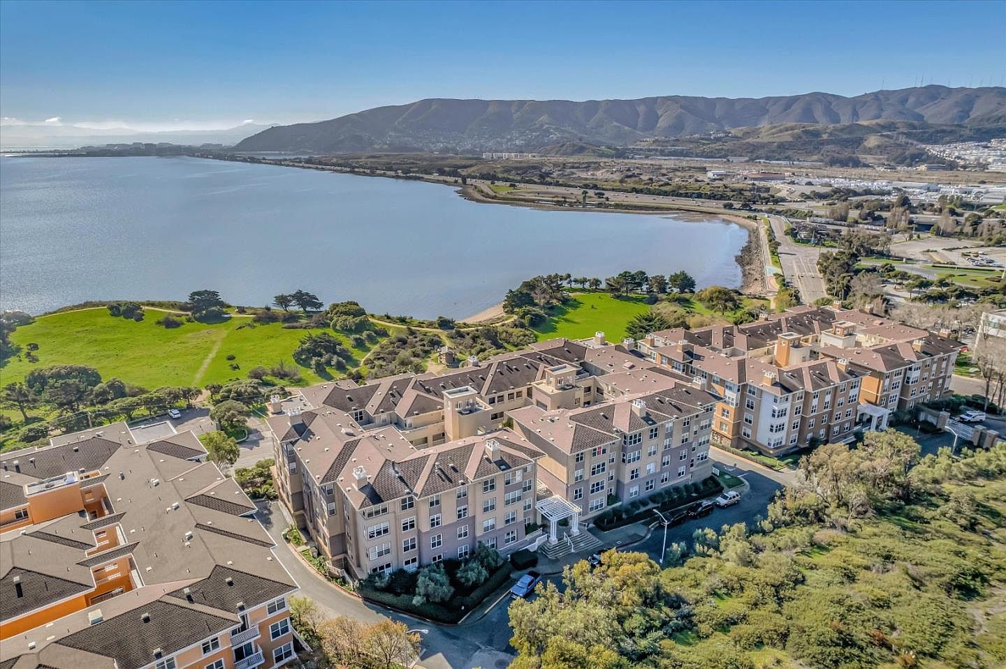 101 Crescent Way APT 2412, San Francisco, CA 94134 | MLS #ML81951000 ...