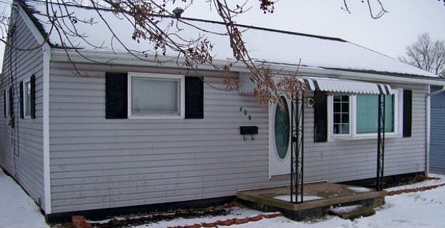 406 Terry St, Kenton, OH 43326 | Zillow