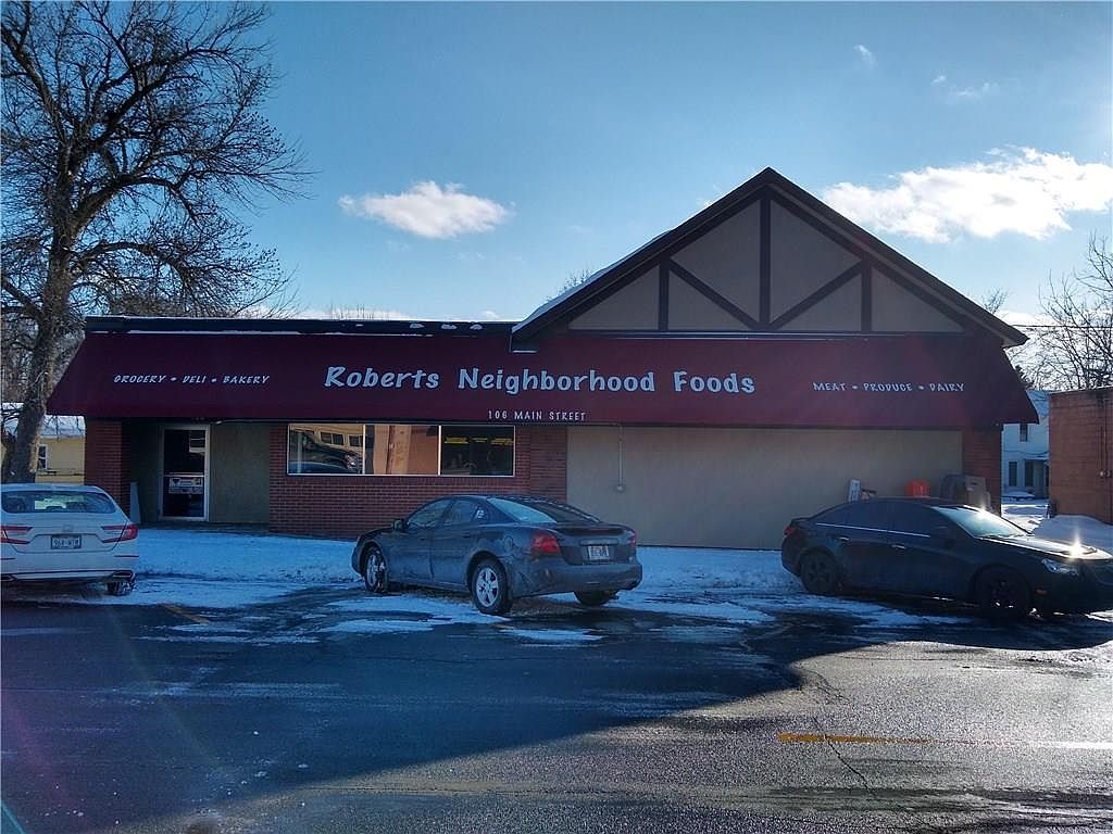 106 W Main St, Roberts, WI 54023 | Zillow
