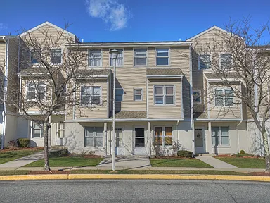 69 Cobblestone Dr Groton CT | Zillow