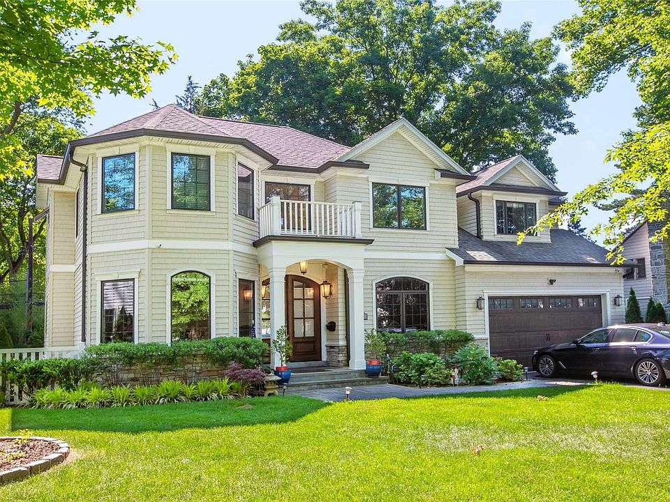 76 Milburn Lane, Roslyn Heights, NY 11577 | Zillow