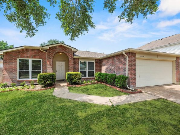 Single Story Homes for Sale in Houston TX | Zillow