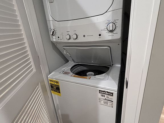 5911 N Nashotah Ave #103, Chicago, IL 60631 | Zillow