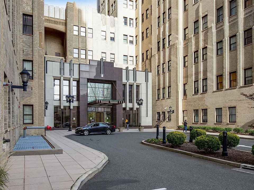 4 Beacon Way APT 502, Jersey City, NJ 07304 | Zillow