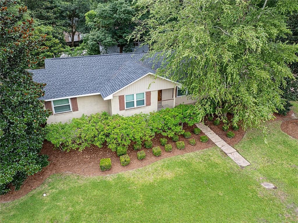 3515 Spring Hill Ave, Mobile, AL 36608 | MLS #7404218 | Zillow