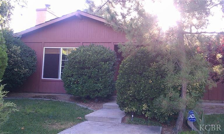 585 W Dovewood Ct, Coalinga, CA 93210 | Zillow