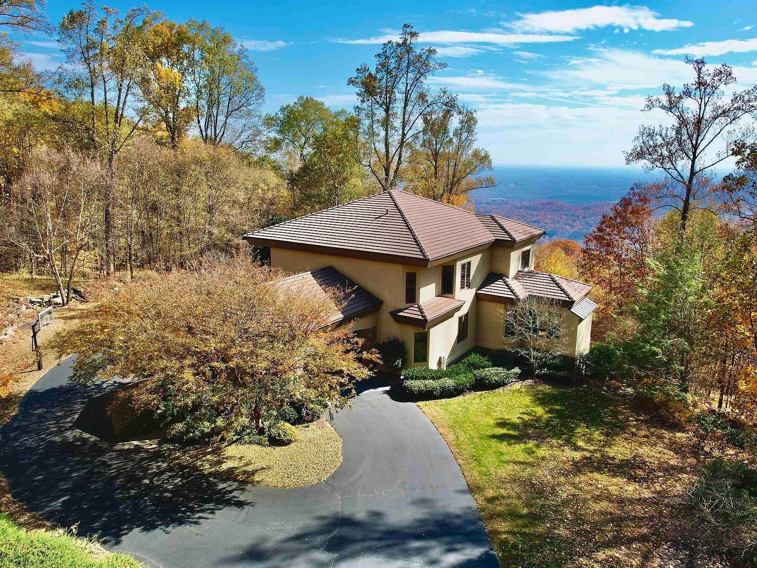 10 Spring Creek Trl, Landrum, SC 29356 | MLS #1502548 | Zillow