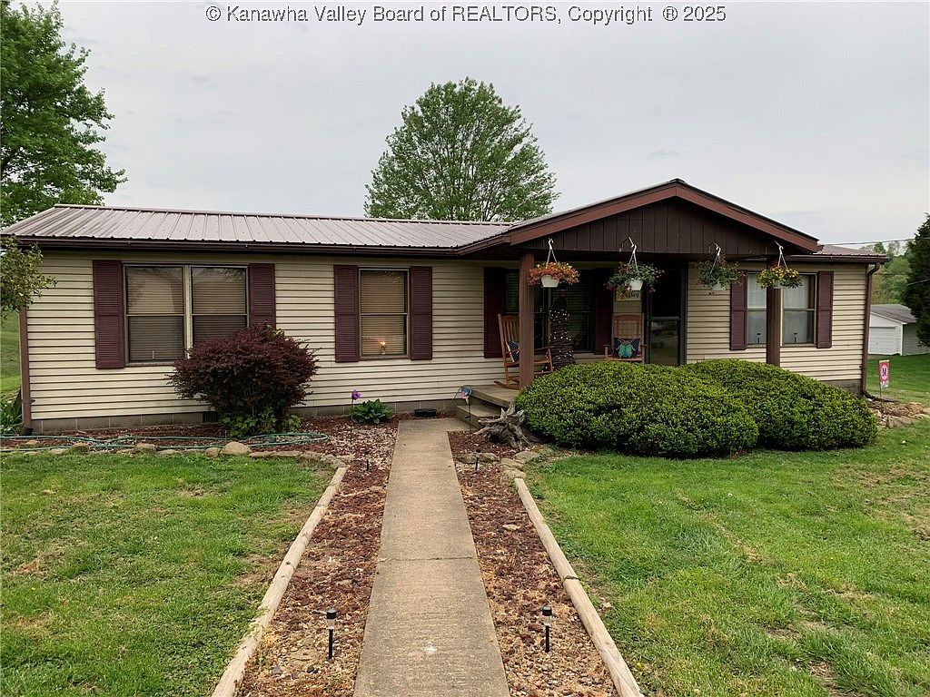 312 Seigrist Rd, Letart, WV 25253 | Zillow