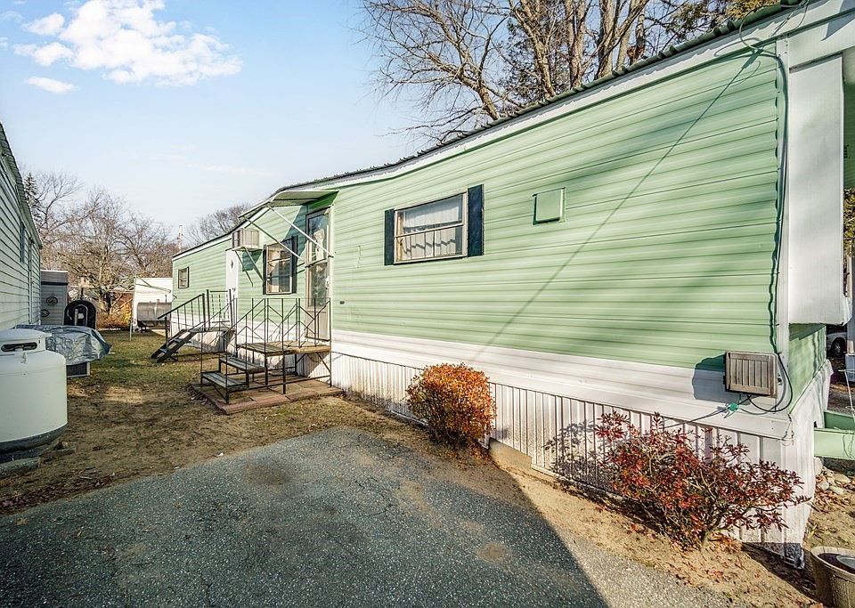 1760 Westover Rd #60, Chicopee, MA 01020 | Zillow