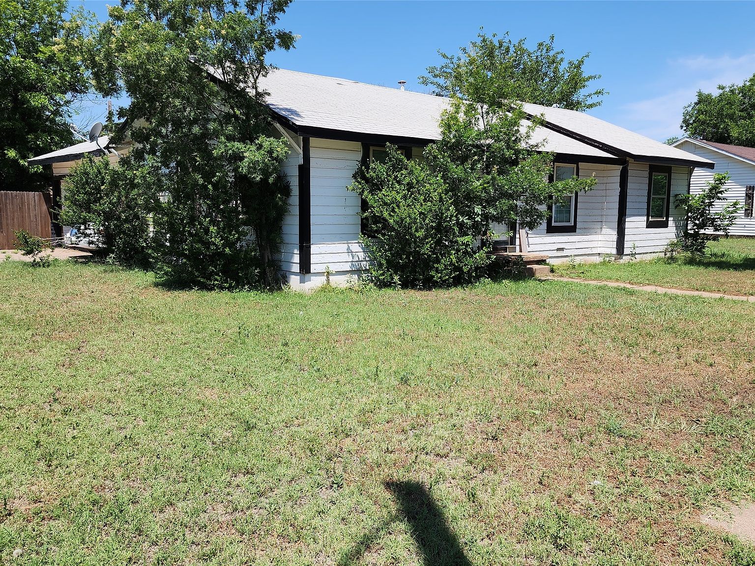 114 NW Avenue I, Hamlin, TX 79520 | MLS #20630876 | Zillow