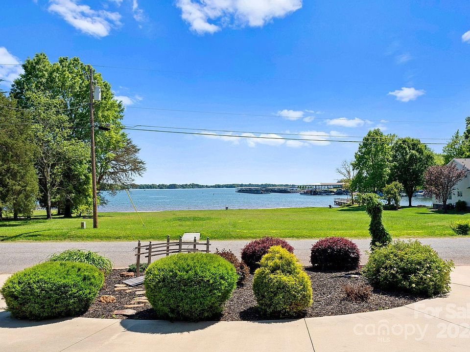 127 Surfside Ln #70, Mooresville, NC 28117 | Zillow