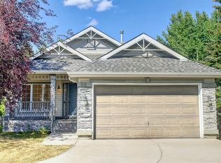 190 S Rocky Ridge Lndg NW, Calgary, AB T3G 4H5 | Zillow
