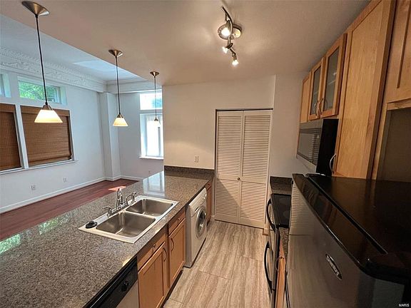 5330 Pershing Ave APT 102, Saint Louis, MO 63112 | MLS #24041829 | Zillow