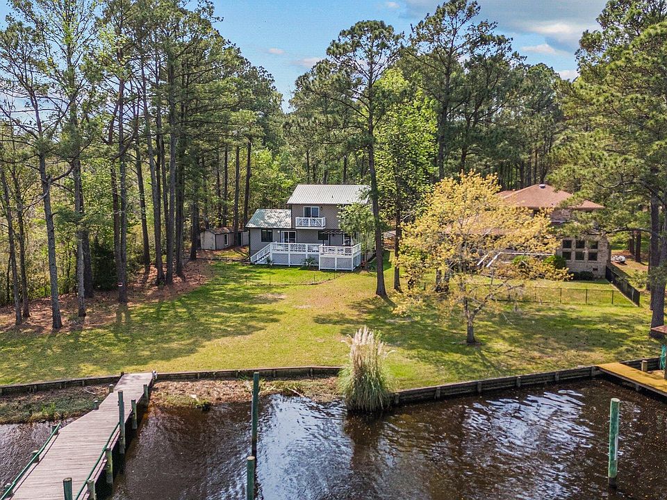 210 Gull Pointe, New Bern, NC 28562 | Zillow