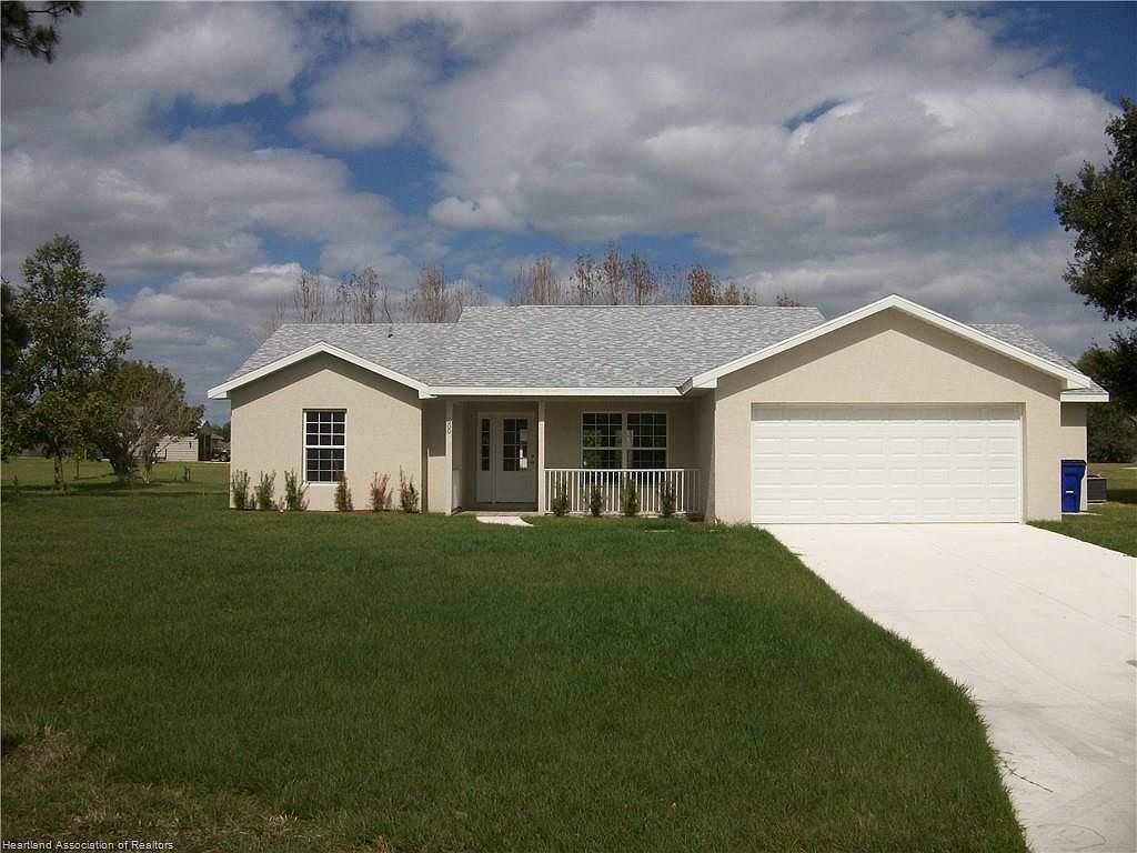 600 Spring Lake Blvd, Sebring, FL 33876 | Zillow