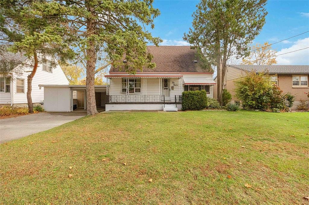 1012 Parkwood Ave, Sarnia, ON N7V 3T9 | MLS #24026997 | Zillow