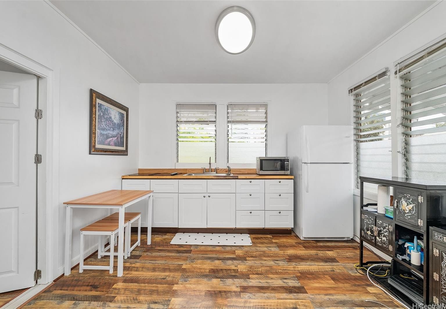 1732 Waiola St APT B, Honolulu, HI 96826 | MLS #202418116 | Zillow