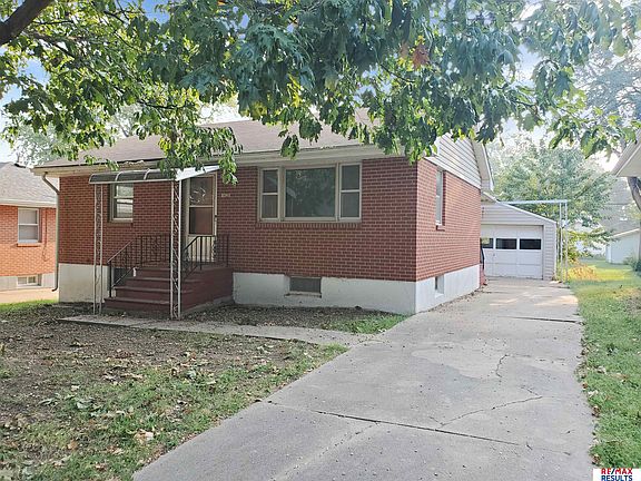 1626 N 32nd St, Lincoln, NE 68503 | MLS #22320986 | Zillow