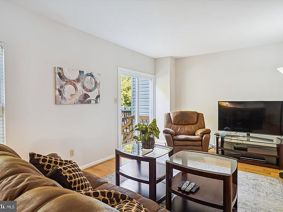 45548 Whitcomb Sq, Sterling, VA 20166 | Zillow