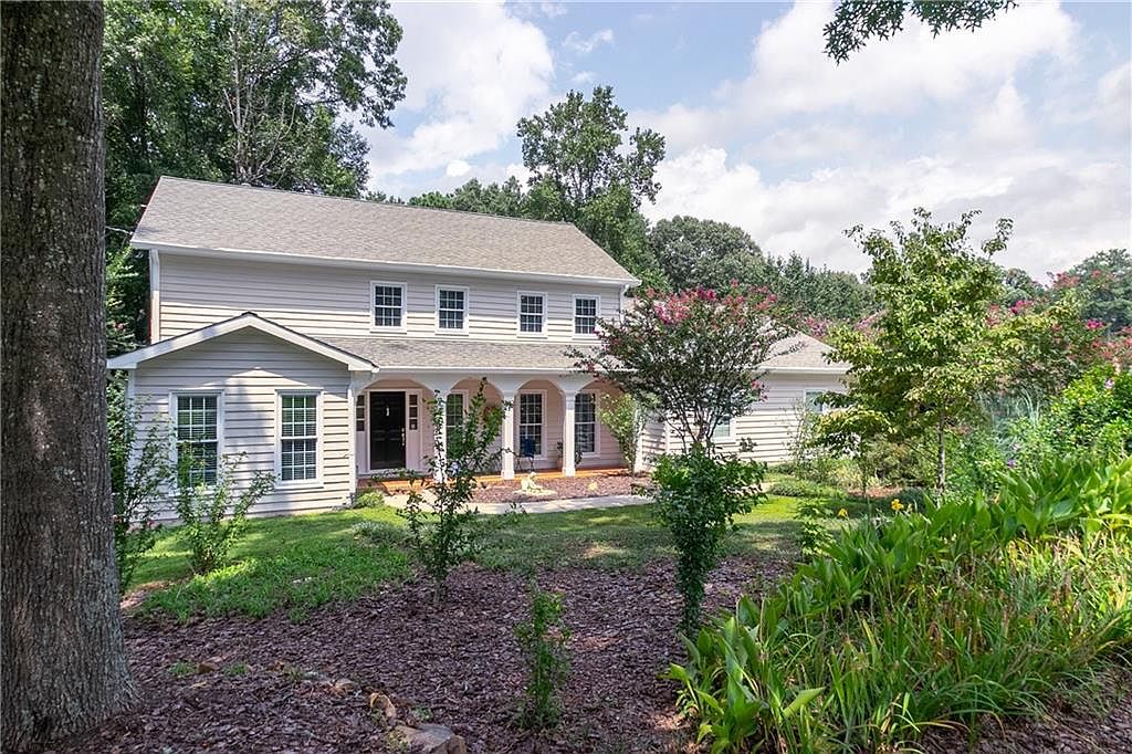 3365 Hallmark Dr SE, Marietta, GA 30067 | Zillow