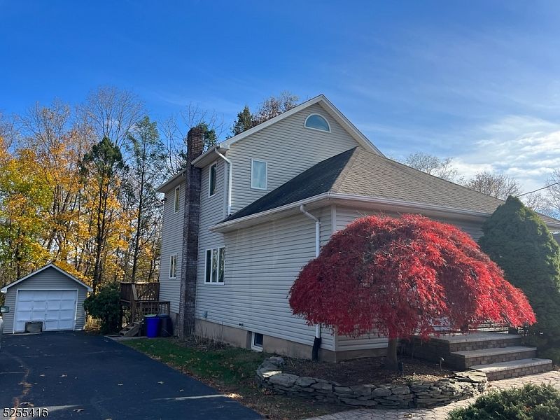 20 Center St, Butler, NJ 07405 | Zillow