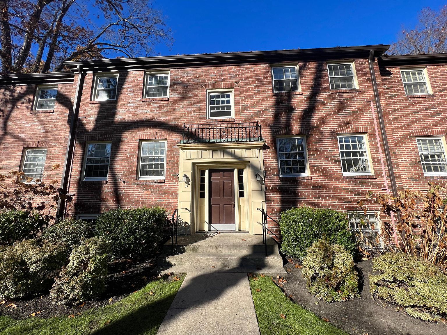 75 Wyman St #3-C, Waban, MA 02468 | Zillow