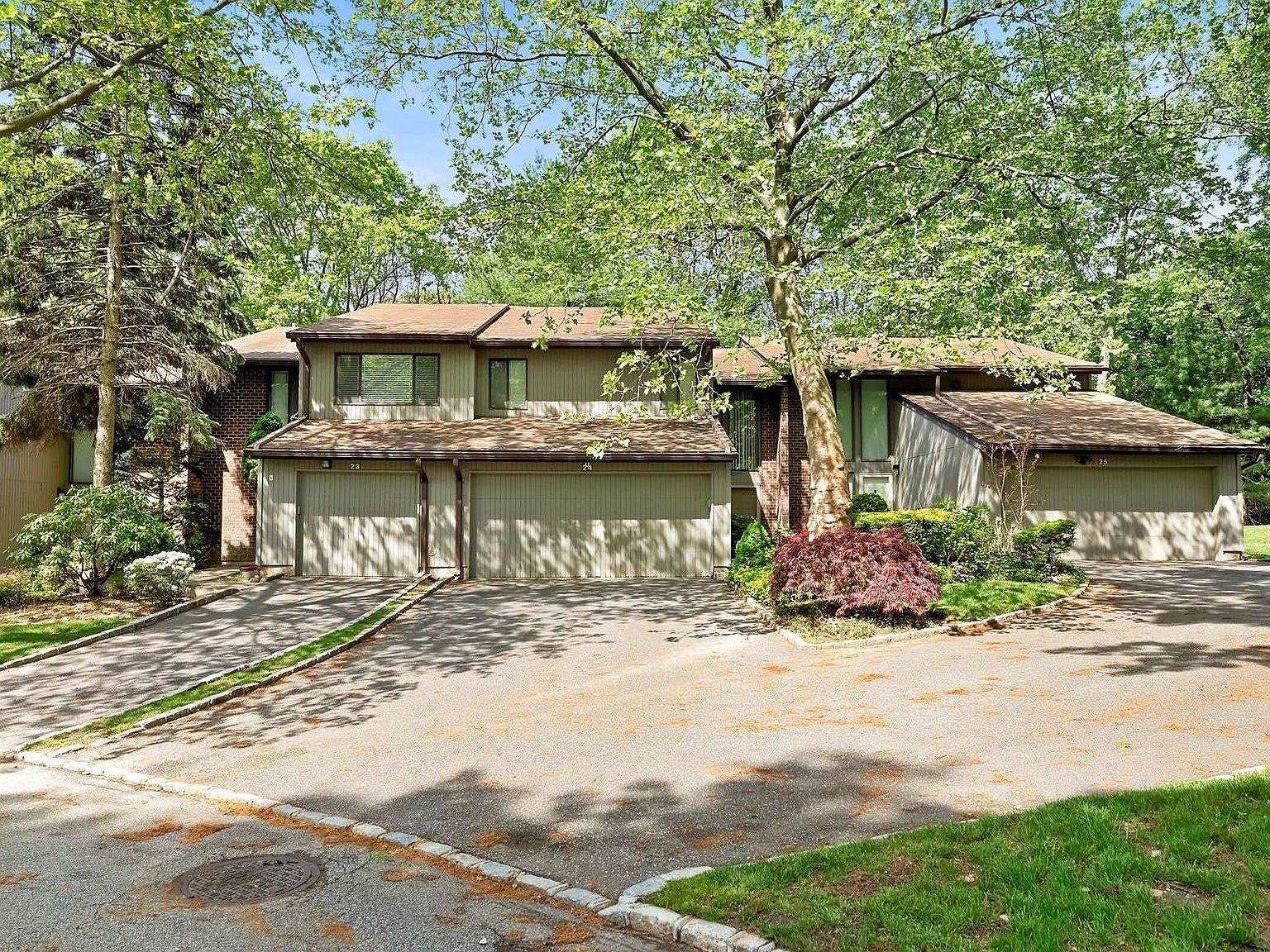 24 Meadowood Drive UNIT 24, Jericho, NY 11753 | Zillow