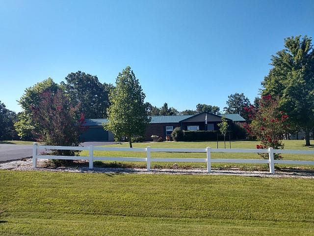 281 Lake Ranch Rd, Kissee Mills, MO 65680 | Zillow