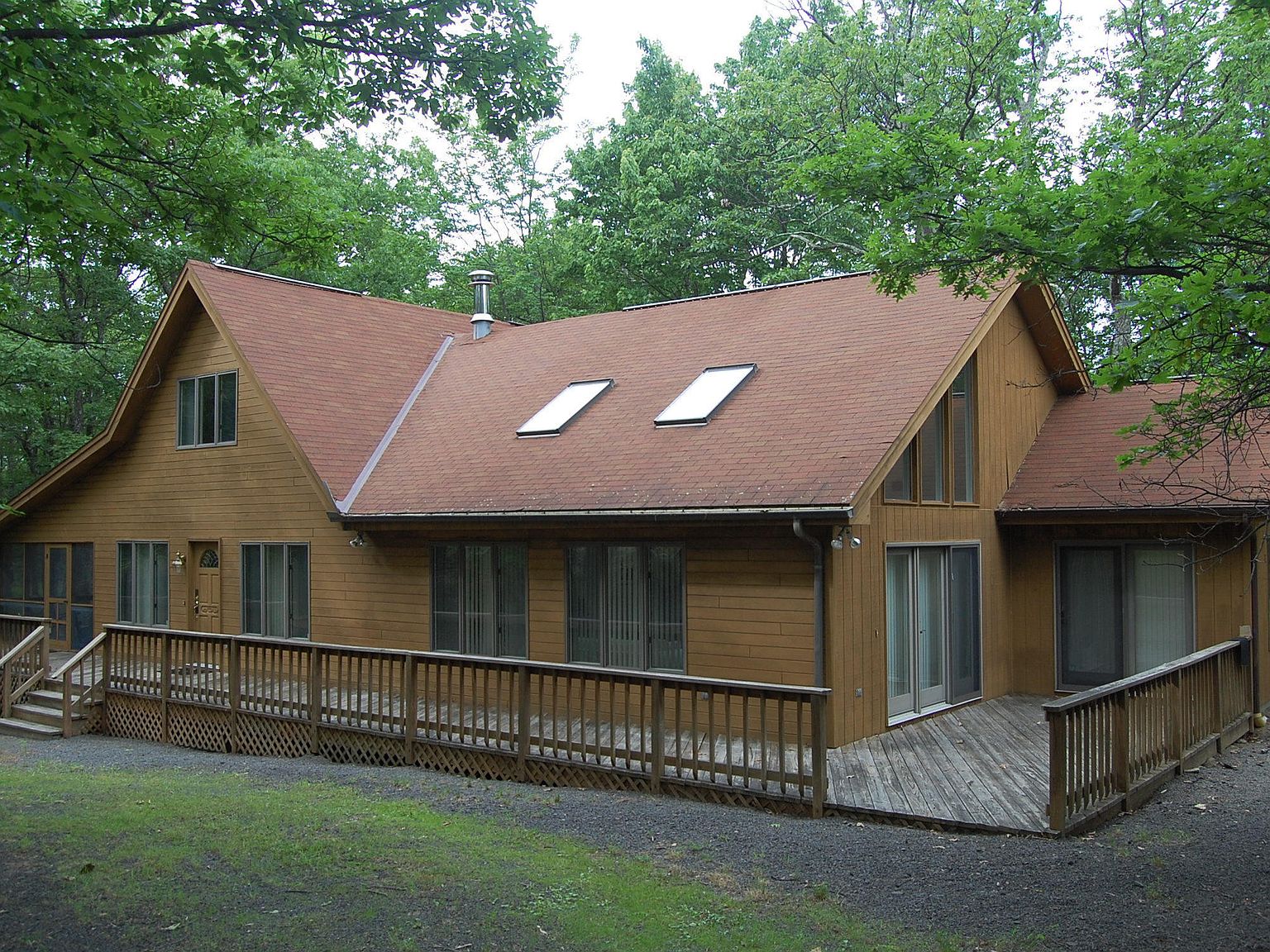 112 Cliff Dr, Hawley, PA 18428 | Zillow