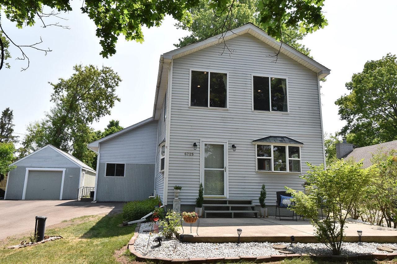 6725 Roslyn PLACE, Racine, WI 53406 | MLS #1845081 | Zillow