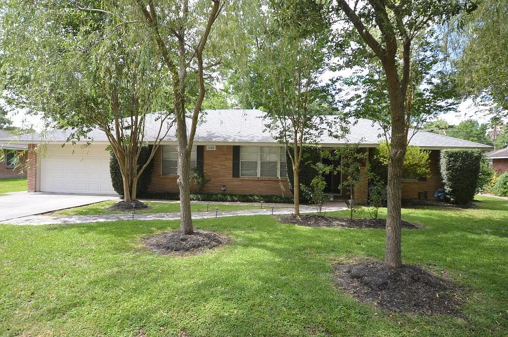 9010 Colleen Rd, Houston, TX 77080 | Zillow