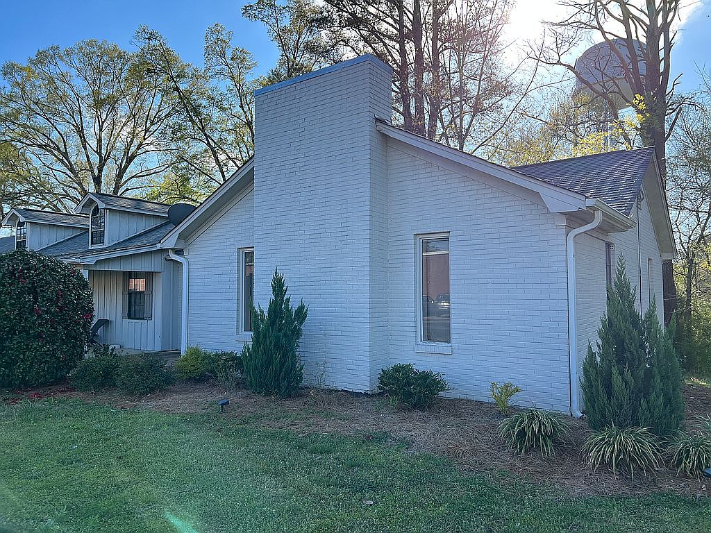 608 S Cummings St, Fulton, MS 38843 | Zillow