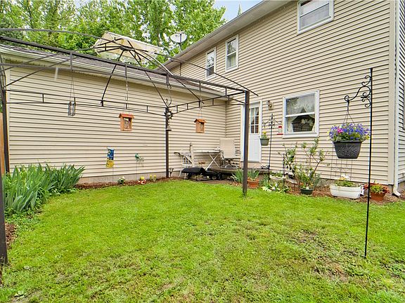 7 Bennett Ave, Bloomfield, NY 14469 | Zillow