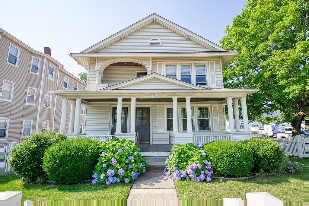136 Hamilton St #1, Worcester, MA 01604 | Zillow