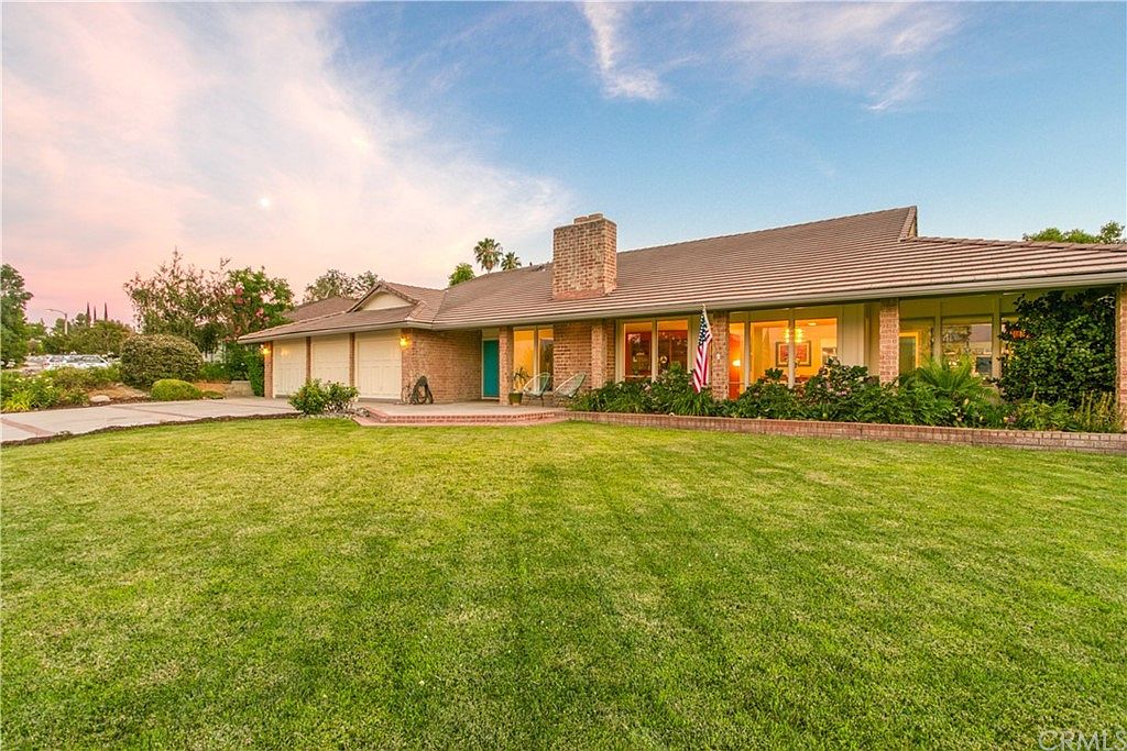 618 E Sunset Dr, Redlands, CA 92373 | Zillow