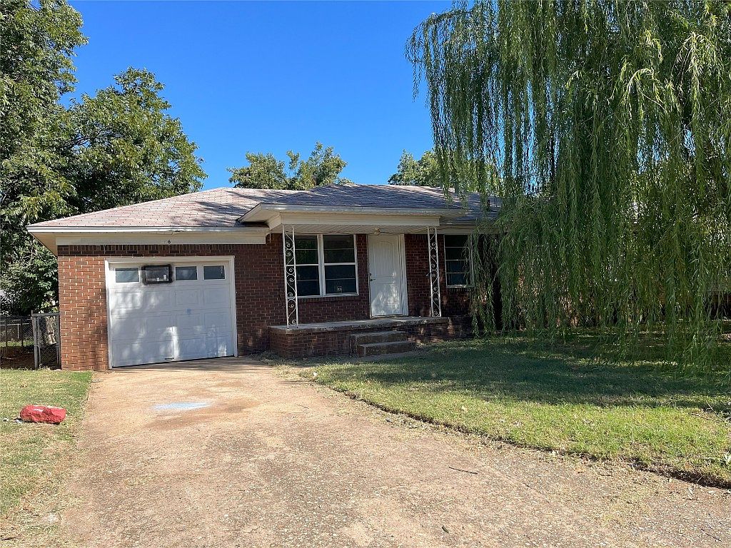 926 W Chickasaw St, Lindsay, OK 73052 | Zillow