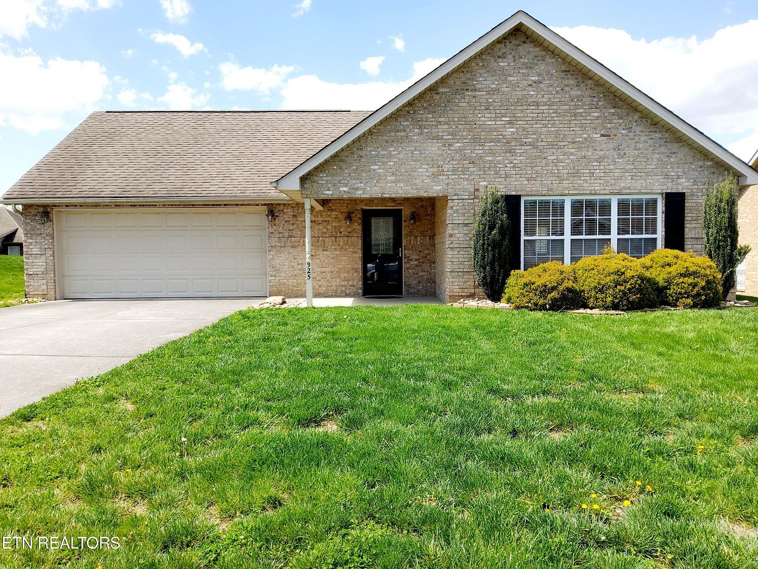 925 Elsborn Ridge Rd, Maryville, TN 37801 | Zillow