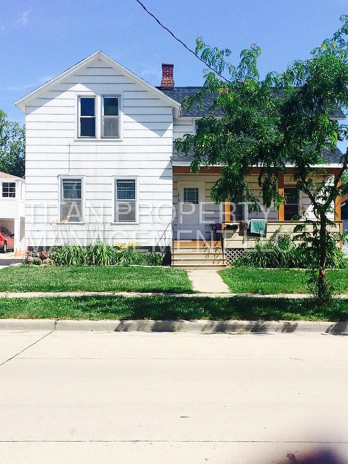1012 W Packard St, Appleton, WI 54914 | Zillow