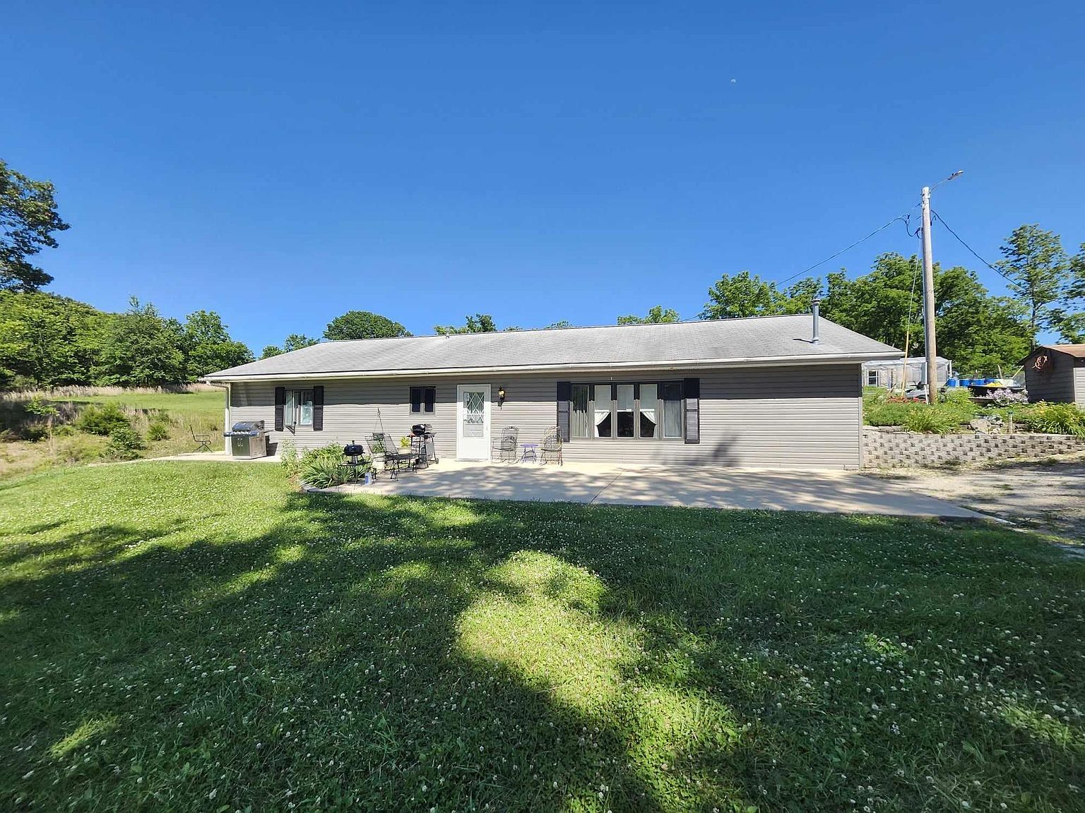 6601 County Line Road , 200 Acres, Graff, MO 65660 | MLS #60288642 | Zillow